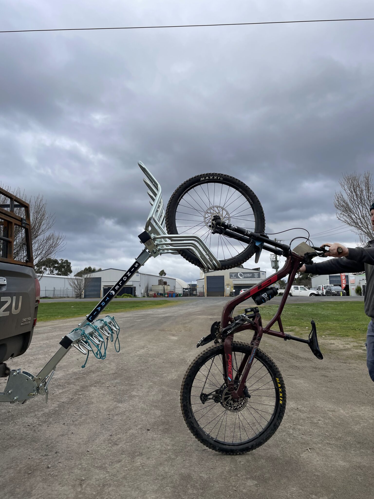 2 Bike SL100 Light Weight Shuttle Bike Rack - Single Trail Rack