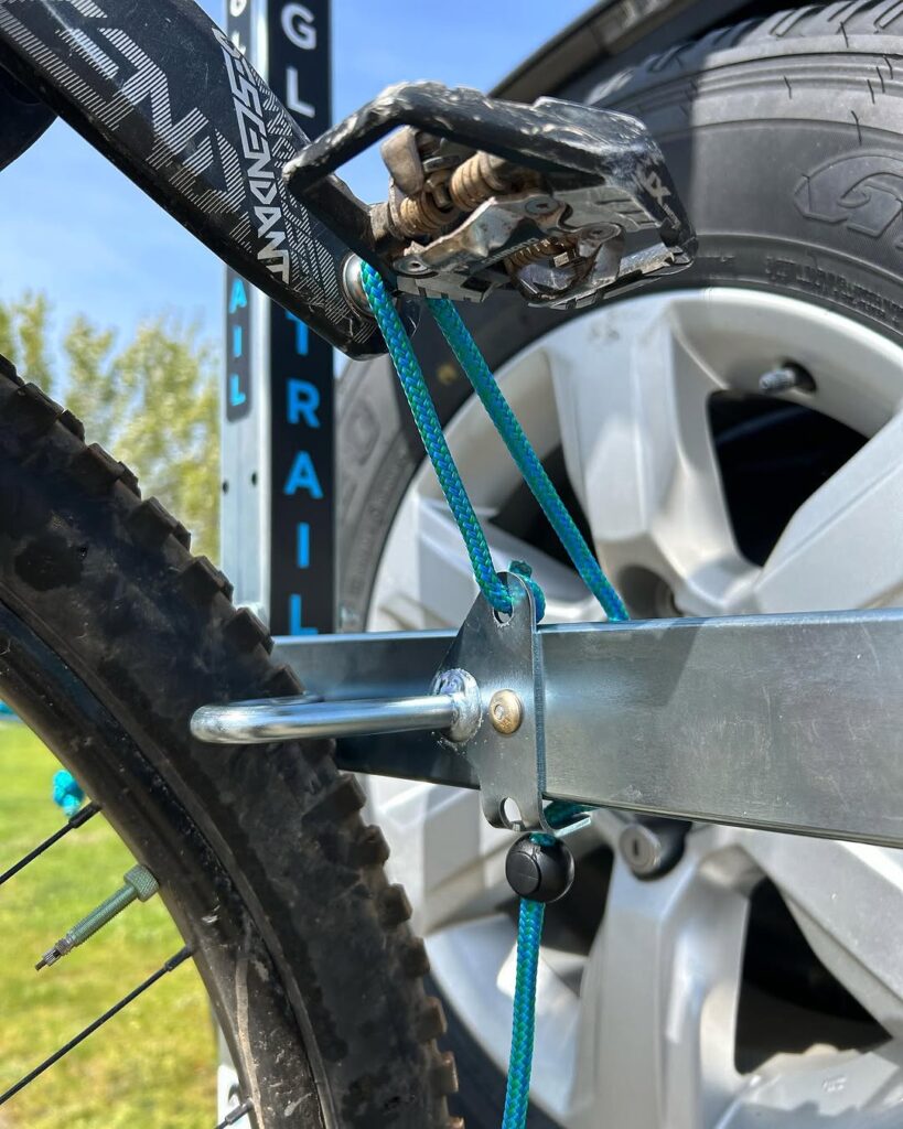 Most Advanced Hitch Mounted Vertical Bike Rack | Single Trail